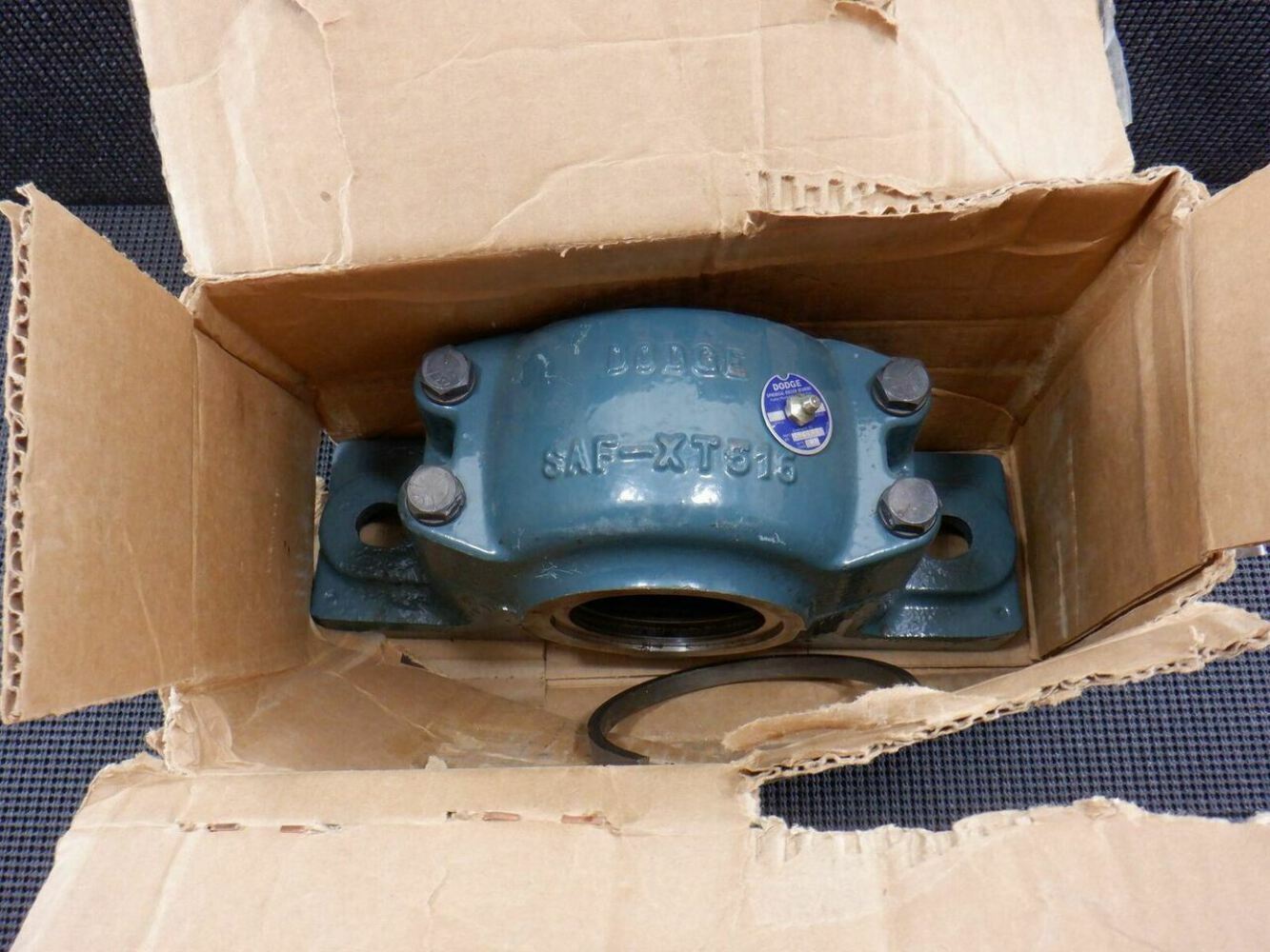 Dodge SAF-XT516 Split Type Pillow Block Housing for sale online | eBay