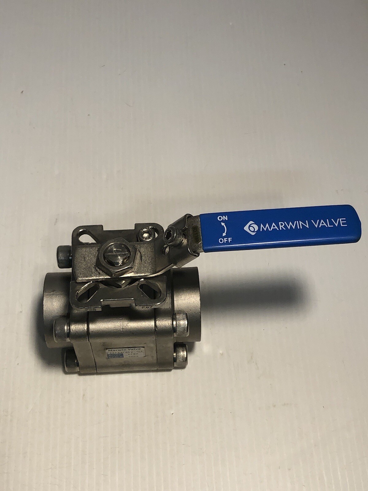 MARWIN 1/2" CF8M Ball Valves S.S. 2000 CWP 1/2" FNPT Locking Handle for ...