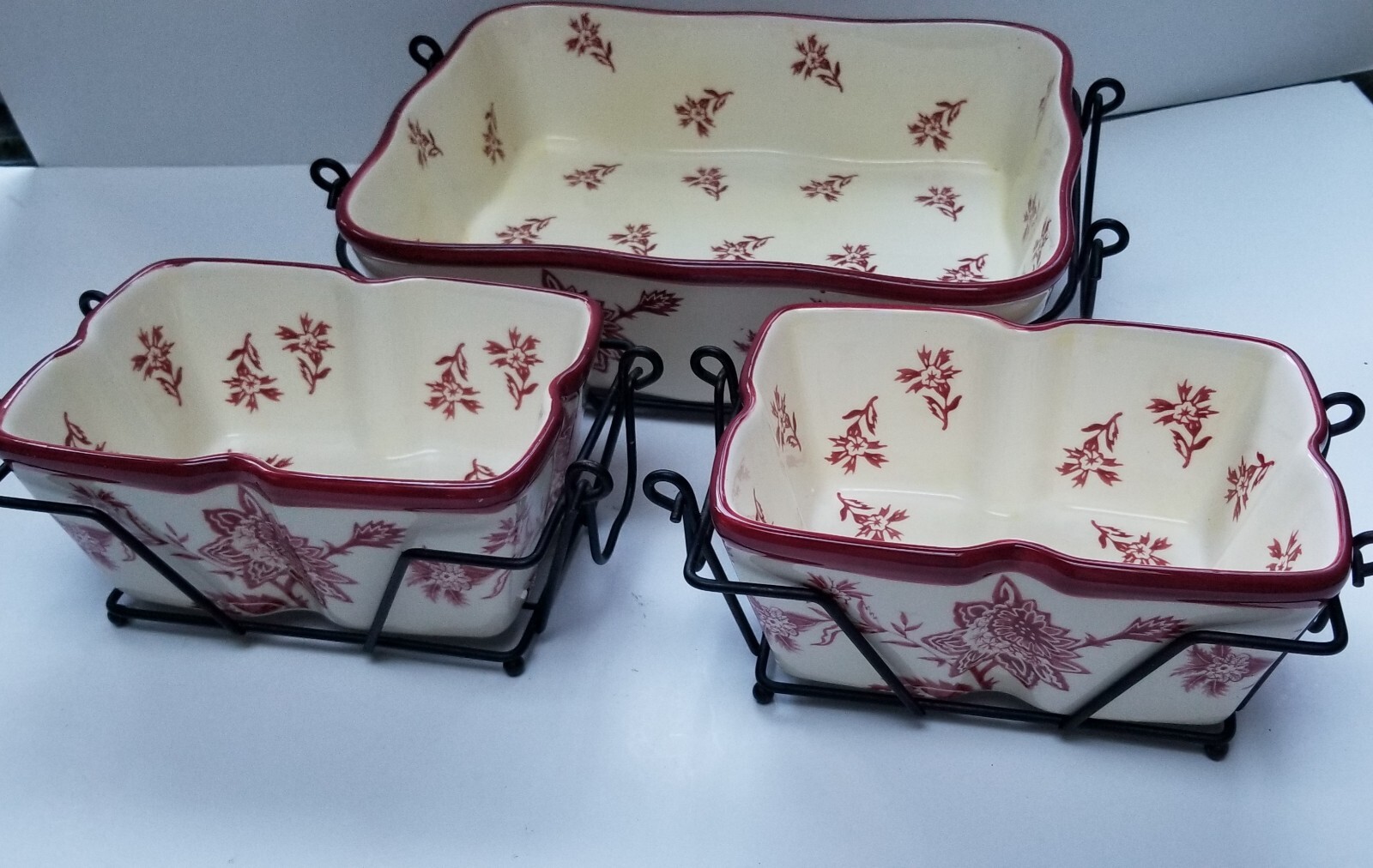 Temptations Red & Cream "Toile" 3 Piece Baker Set With 3 Racks Trivet 6 ...