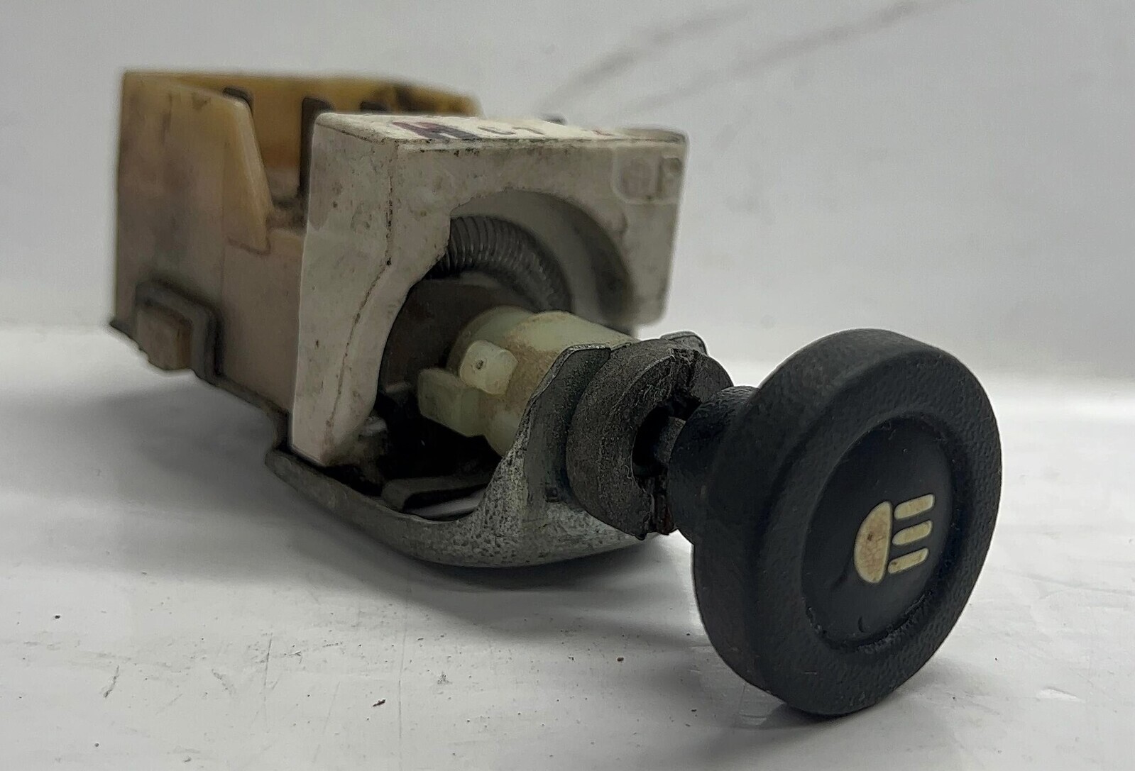 Holden HJ HX HZ Headlight Switch Monaro GTS Kingswood Statesman | eBay ...
