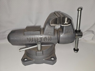 Vises - Bullet Bench Vise