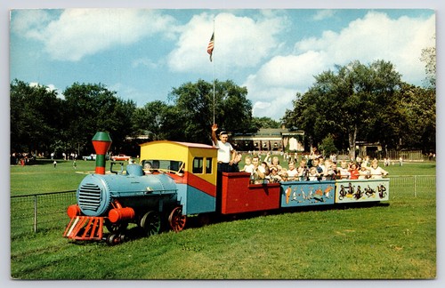Madison Wisconsin~Vilas Park & Zoo~Locomotive & Train~Railroad~1950s ...