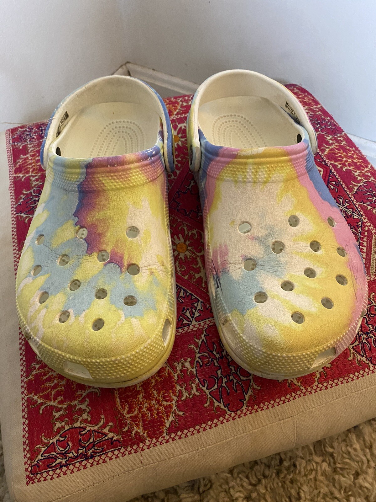 Crocs Pastel Tye Dye Rubber Shoes Women’s Size 11 - Gem