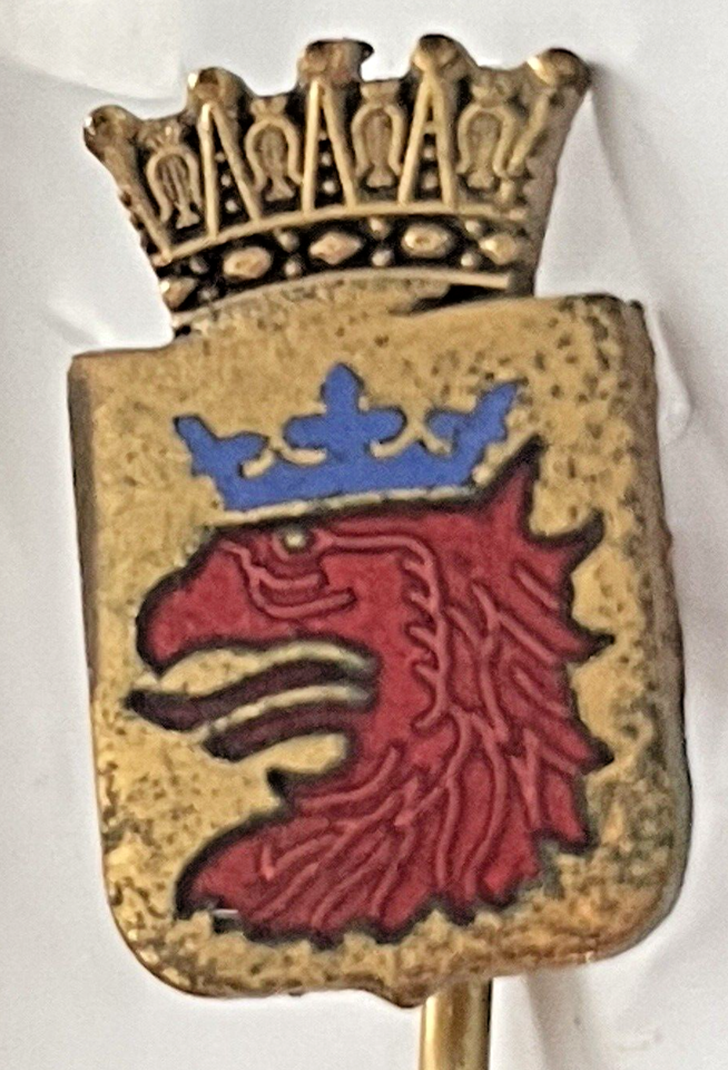 ROYALTY COAT OF ARMS LAPEL PIN TIE HAT UNIFORM VERY RARE COLLECTIBLE ...
