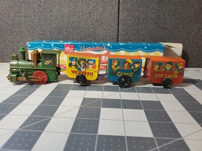 Russ Berrie & Company Inc - Yesterday's Favorites - Wind Up Tin Train ...