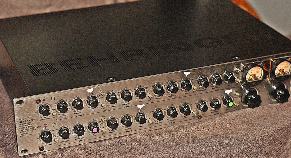 Behringer T1951 Tube Ultra-Q Rack Equalizer w Ultra Tube Circuitry 2 ...