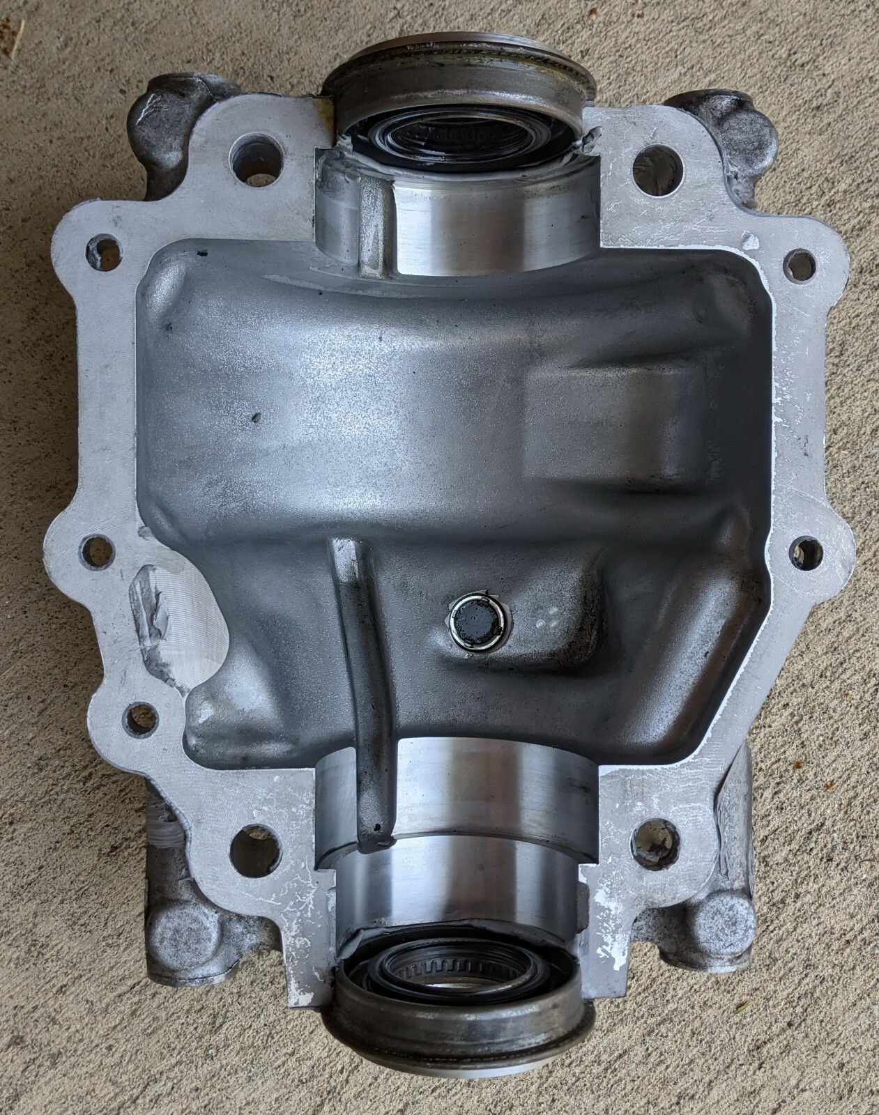 2011-2014 Ford Edge Rear Axle Differential Carrier Cover OEM | eBay