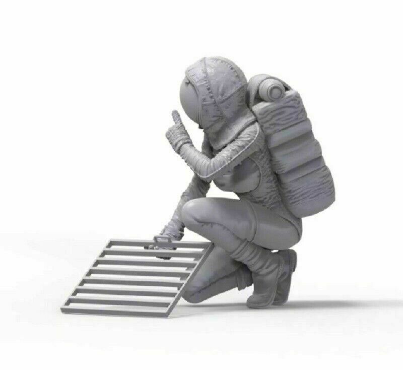 1/35 Resin Figure Model Kit Modern Sexy Modern Girl Female Space Ranger ...