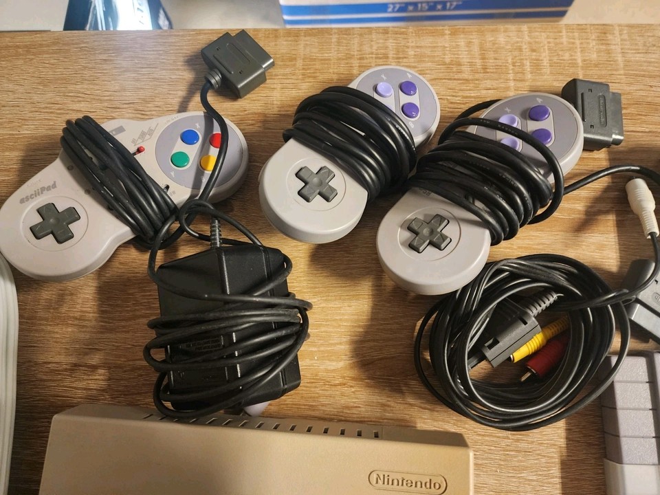 Super Nintendo Entertainment System SNES With 9 Games, Remotes, Cords ...