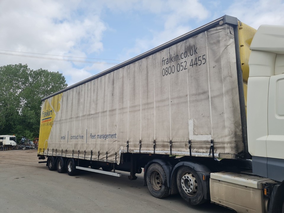 2013 Cartwright Triaxle Step Frame Curtainsider Trailer 13.6m - BPW ...