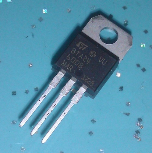 10 PCS BTA24-600B BTA24 TRIAC 600V 25A TO-220AB NEW | eBay