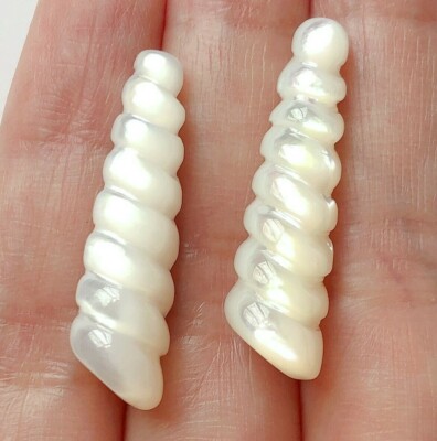 White Mother of Pearl Shell Half drilled Unicorn Horn Drops 8x28 mm 1 ...