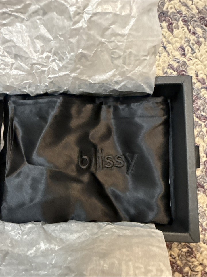 Blissy - 100% Mulberry Silk Pillowcase - Standard Size - Black ...