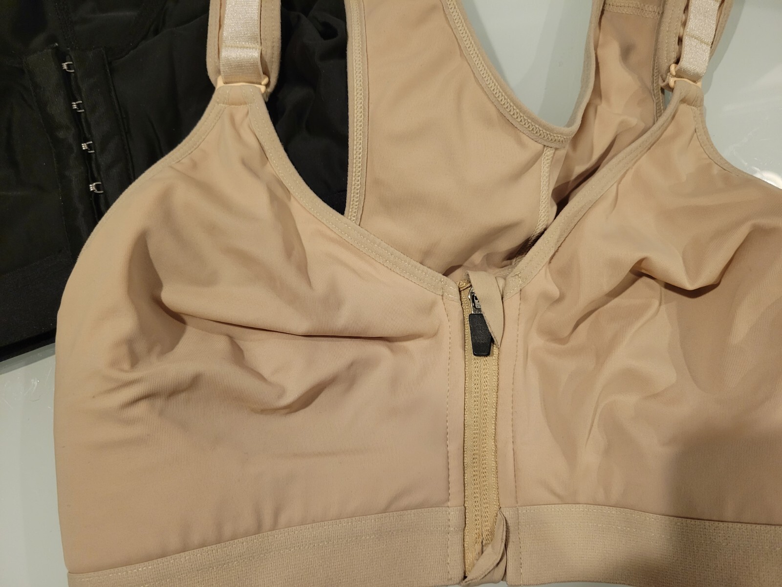 (2) Women's Post op Surgery, surgical bra size M, bla… - Gem