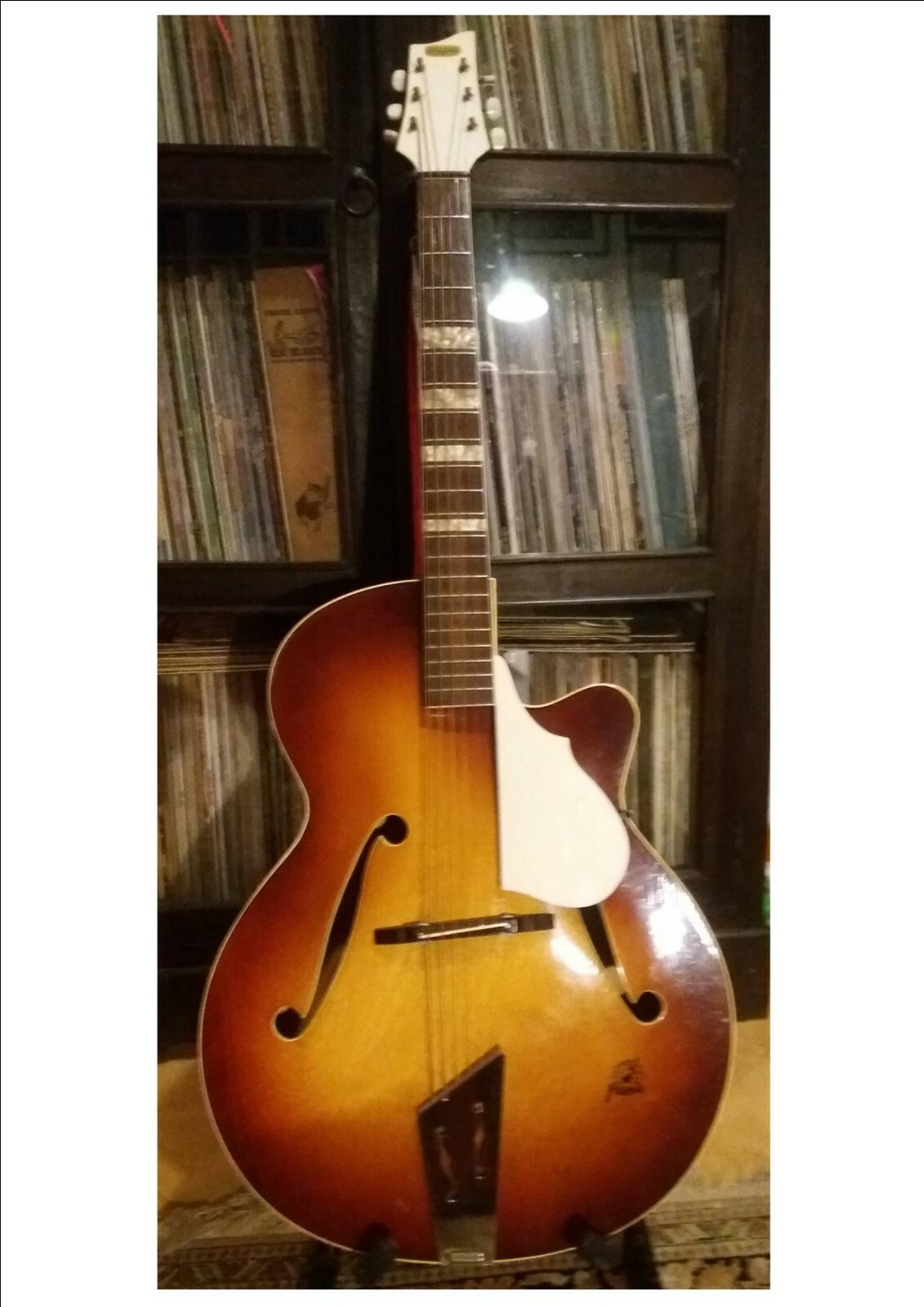 Vintage Guitars for Sale: archtop