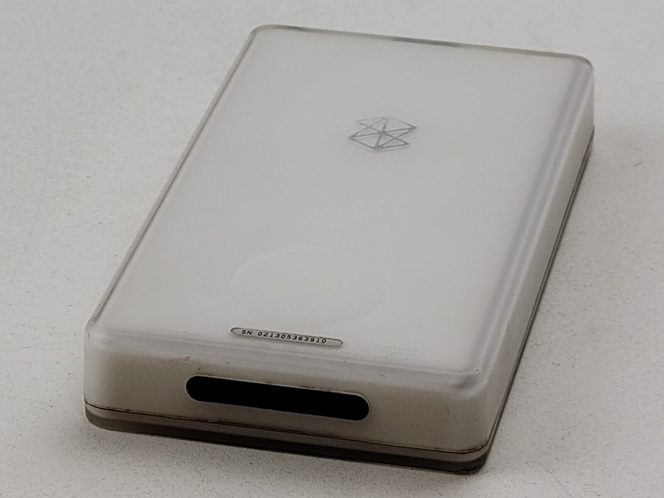 Microsoft Zune 30 Digital Media MP3 Player (1090) 30GB - White - TESTED ...