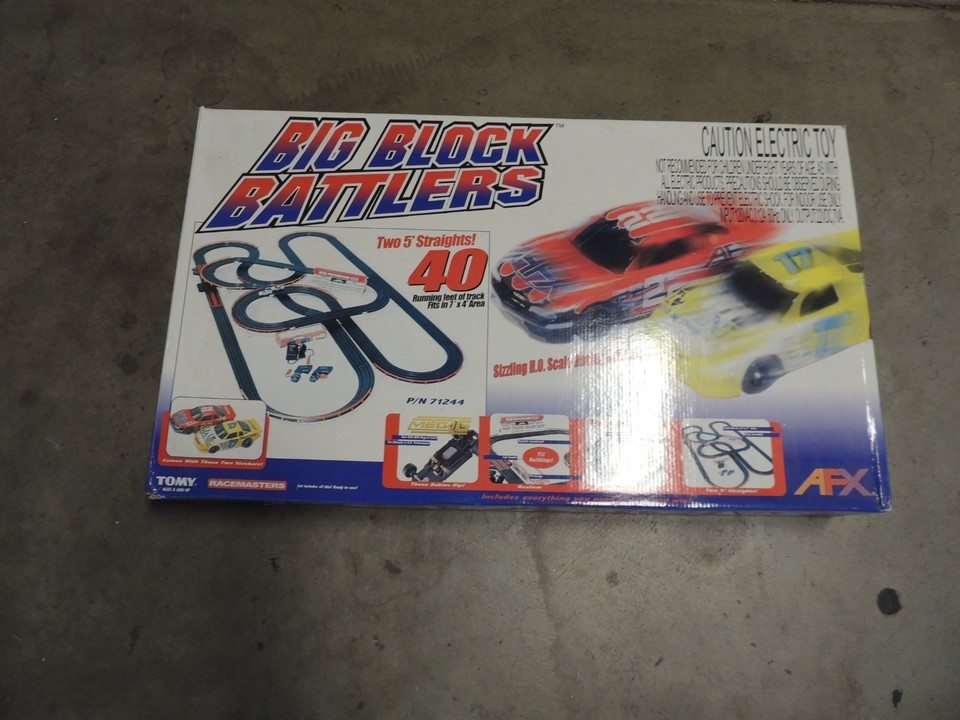 AFX TOMY P/N 71244 Big Block Battlers Electric Race Car Set with 3 Cars ...