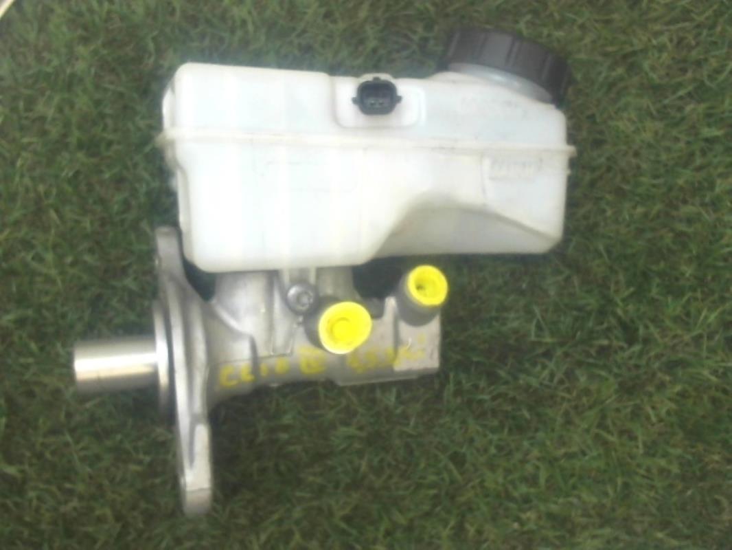 Maitre cylindre (freinage) RENAULT CLIO 4 460111938R | eBay