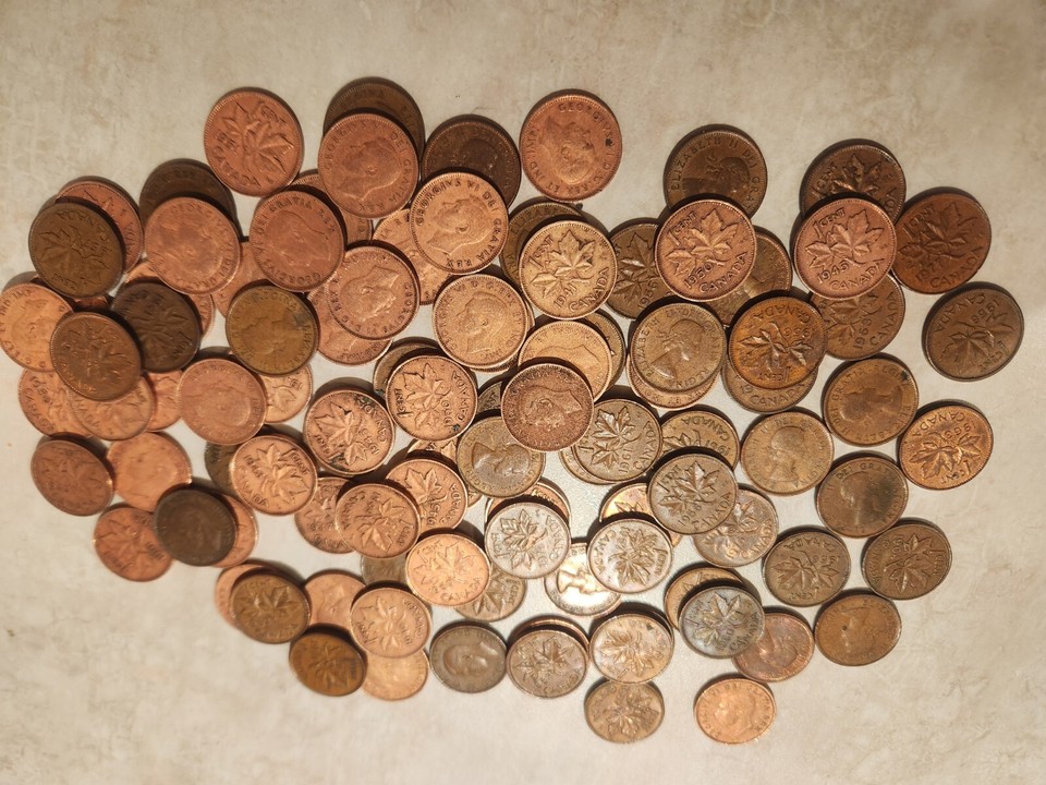 Lot of 100 Canada Copper Pennies 1 cent Mixed Dates oldest 1938, 1939 ...