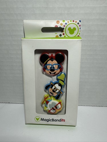 New Disney Parks Mickey Mouse Goofy Donald Duck Magic Band Magicbandits ...
