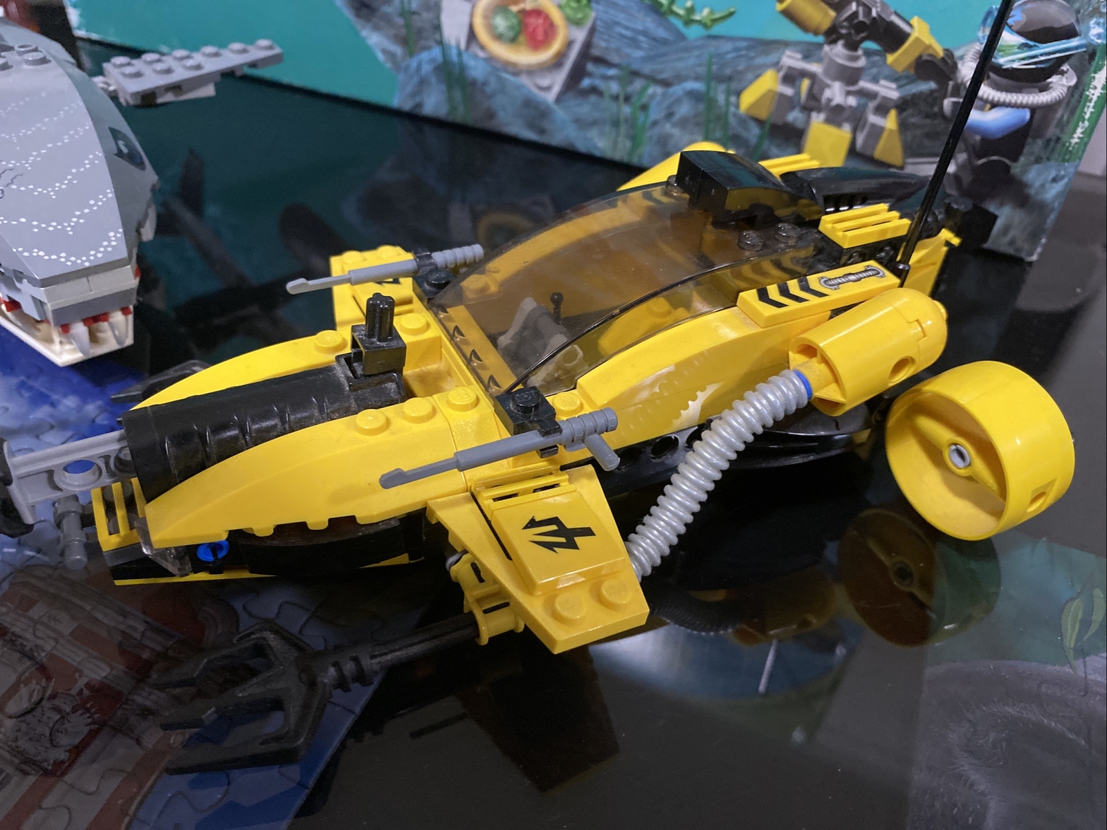 LEGO 7773 Aqua Raiders Tiger Shark Attack 100% Complete With ...
