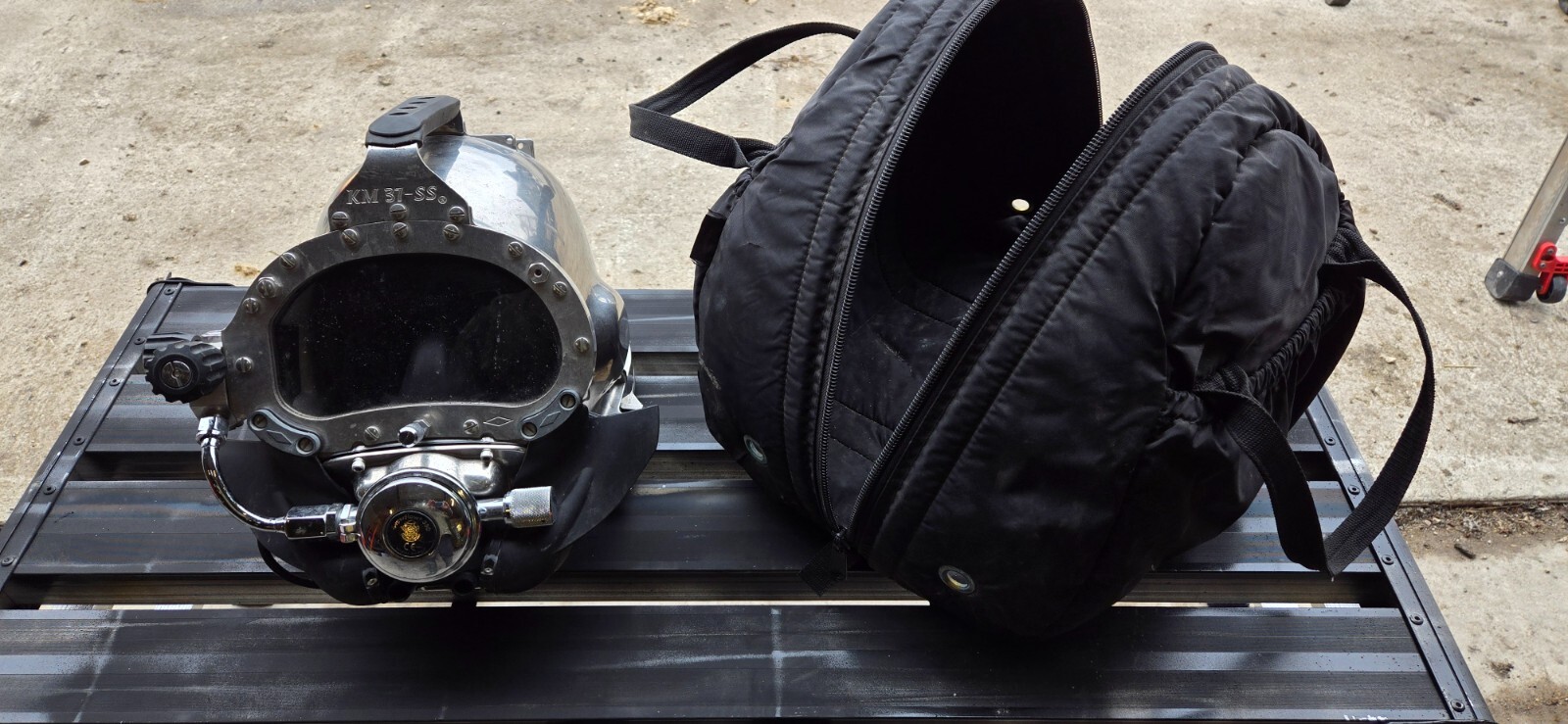 Kirby Morgan KM 37 SS Diving Helmet w/ bag | eBay