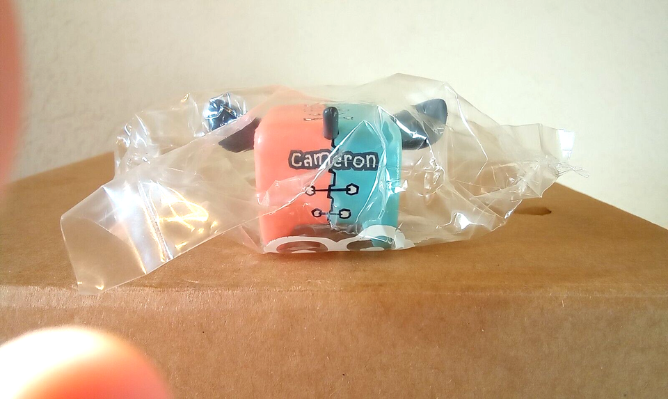 Dumb Dummies x Cameron Tiede designer toy vinyl figure by TobyHK 2006 ...