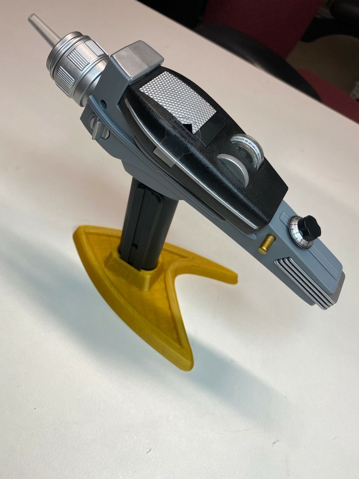 Display Stand for Diamond Select Star Trek Phaser Pistol prop kit Art ...