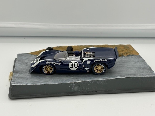 BEST Diorama Lola T70B Spider #30 Bridgehampton 1966 D.Gurney DIO189 | eBay