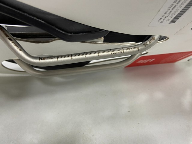 Saddle Watt GEL Superflow Titanium U3 Black 307257670 Selle ITALIA Race ...