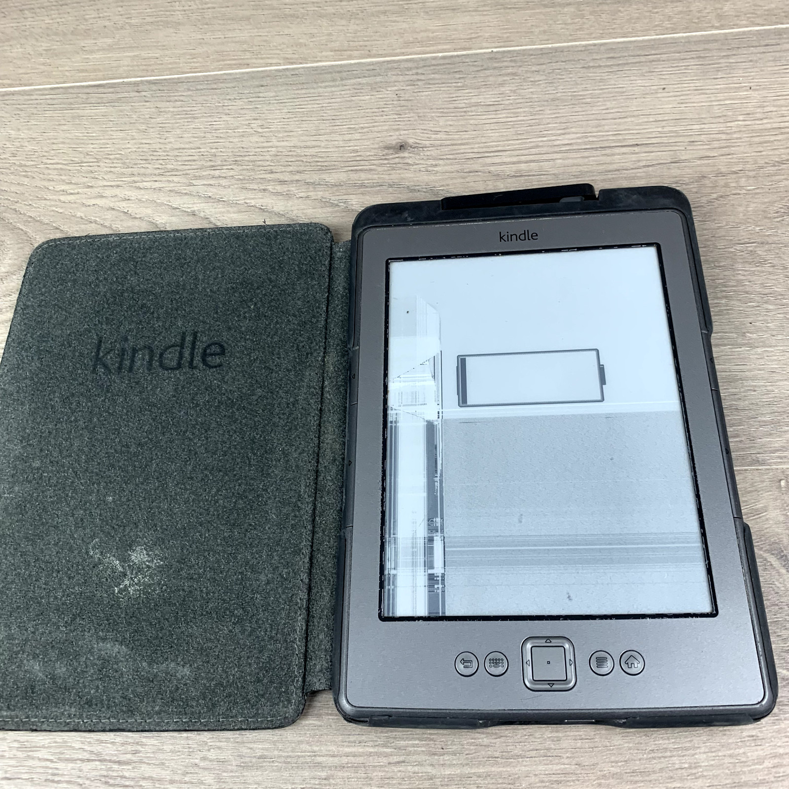 Amazon Kindle 4th Generation 6" D01100 2GB Wi-Fi Leather LED Case ...