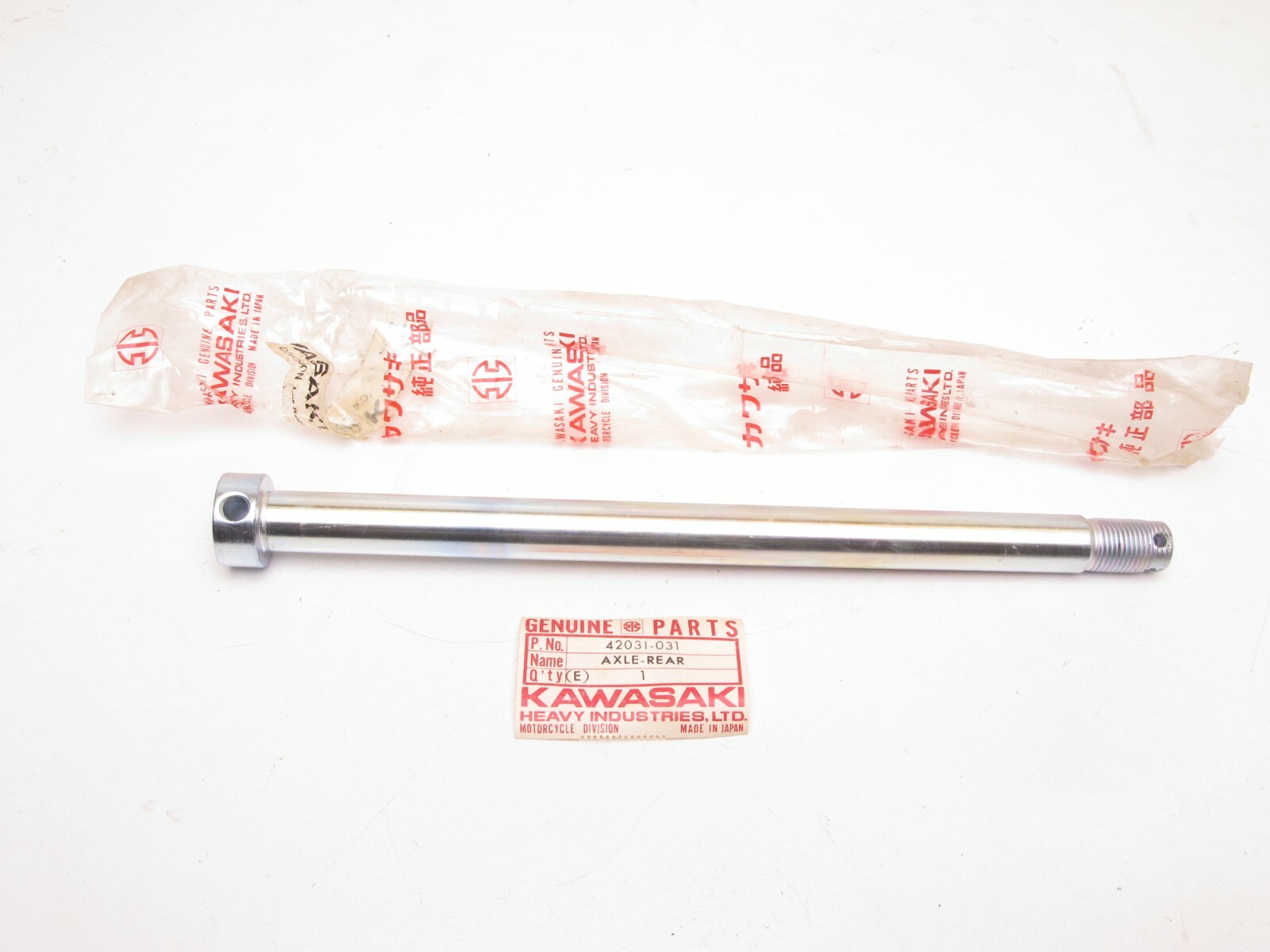 OEM Kawasaki Rear Back Axle Shaft Bolt 42031-031 NOS F11 F11M F11-A F11 ...