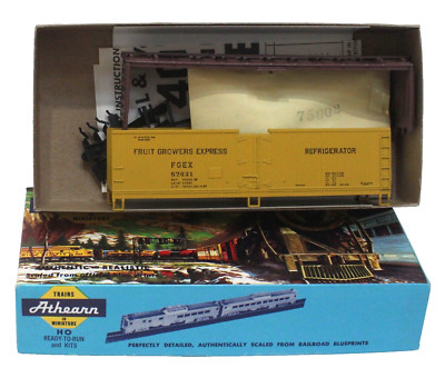Athearn 5218 HO 40' Wood Ice Bunker Reefer kit FGEX Fruit Growers Exp ...