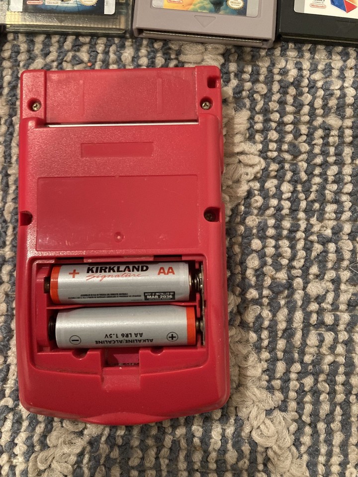 lot of 43 Nintendo Gameboy Game Boy + Color GBC games, cases , berry ...