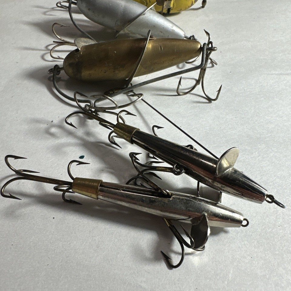 Vintage Lot Of 6 Fishing Lures. Metal P&K Whirl Pflueger Devon Success ...