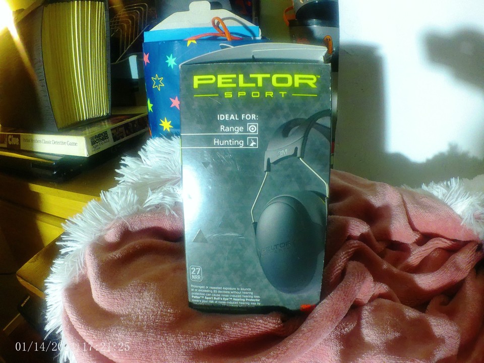 3M Peltor Sport Bull's Eye Hearing Prot., Blk/Gray, 27 NRR Earmuff NTIB ...
