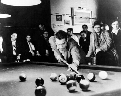 Paul Newman lines up his shot on the pool table The Hustler 24x36 inch ...