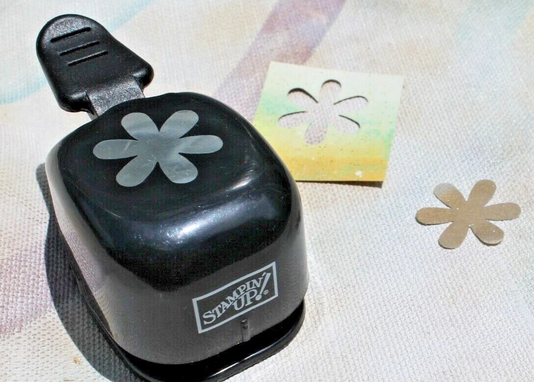 6 Petal Flower Punch