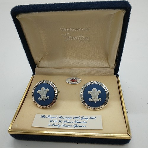 Vintage Wedgwood Stratton Charles and Diana Blue Jasperware Cuffinks ...