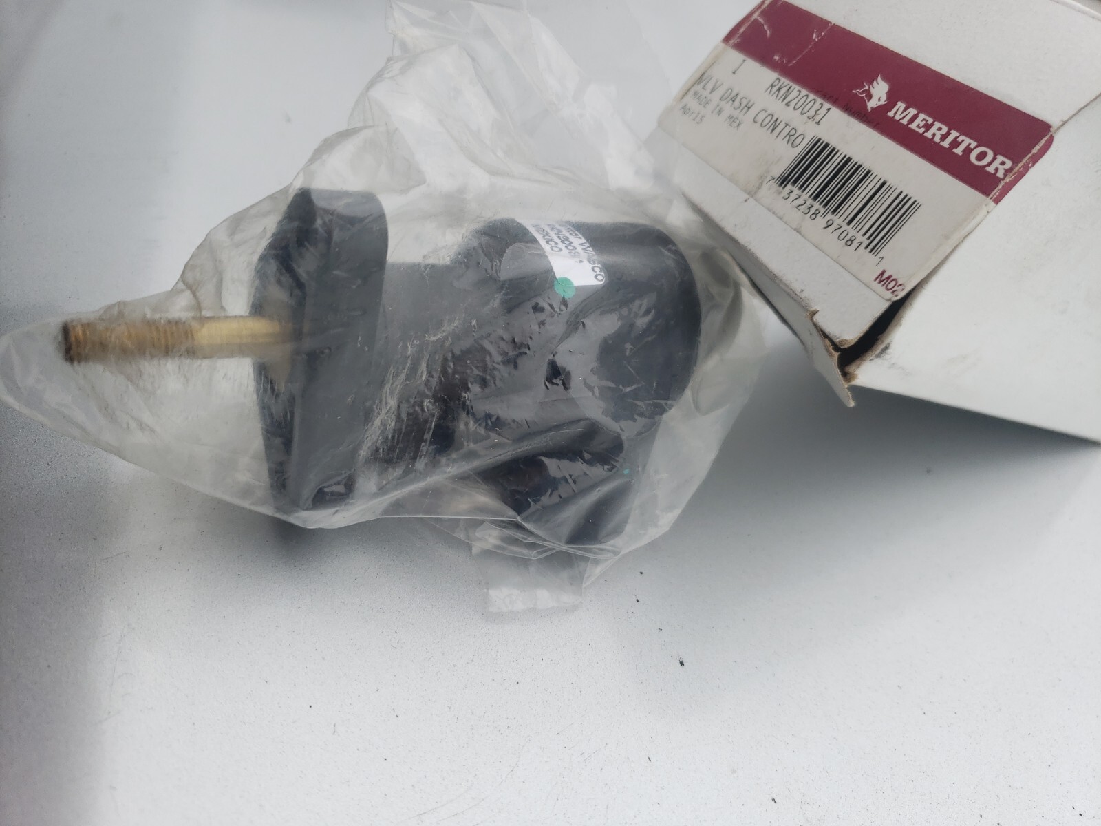 RKN20031+Meritor+Air+Brake+Dash+Control+Valve+Kn20031 for sale online ...