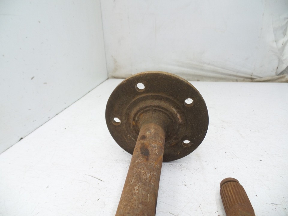 70-81 FIREBIRD CAMARO ORIGINAL REAR END AXLE 10 BOLT 28 SPLINE SHAFT | eBay