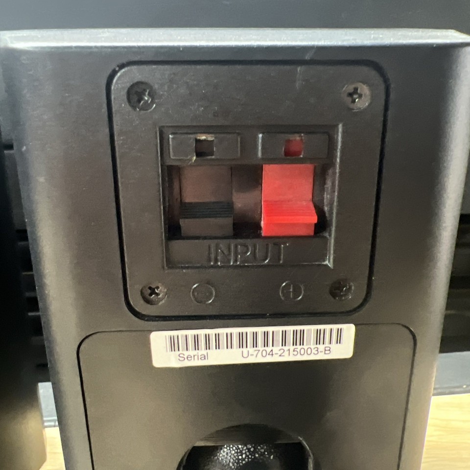 2 TESTED JBL PROFESSIONAL CONTROL 25 SPEAKERS W/JBL INVISIBALL MOUNTS ...