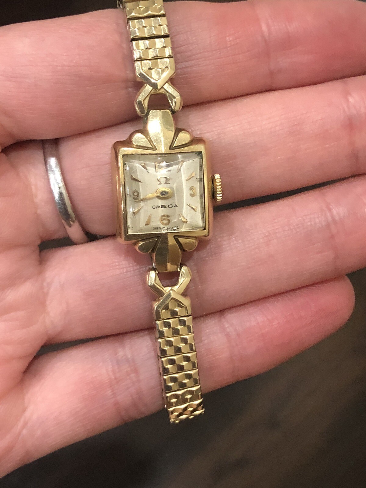 Vintage Omega Ladies Swiss Watch Wind Up 14k Yellow Gold Filled Stretch ...