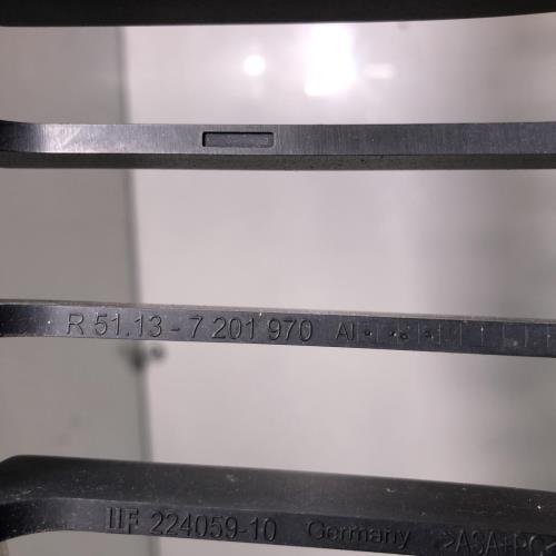 Grille de calandre droite BMW SERIE 3 E90 51137201970 | eBay