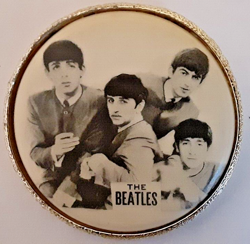 1964 BEATLES PHOTO PIN BROOCH BUTTON W/ SIGNATURES ON BACK RARE VINTAGE ...