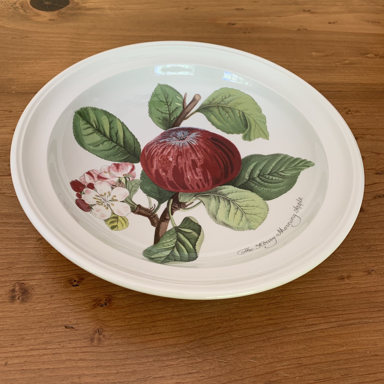 English Portmeirion The Hoary Morning Apple 8-5/8" Rimmed Soup Bowl ...