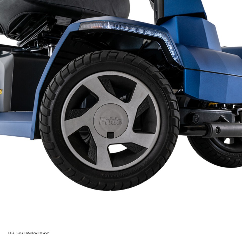 Pride Mobility Zero Turn 10, 4-Wheel Electric Scooter 400 LBS Capacity ...