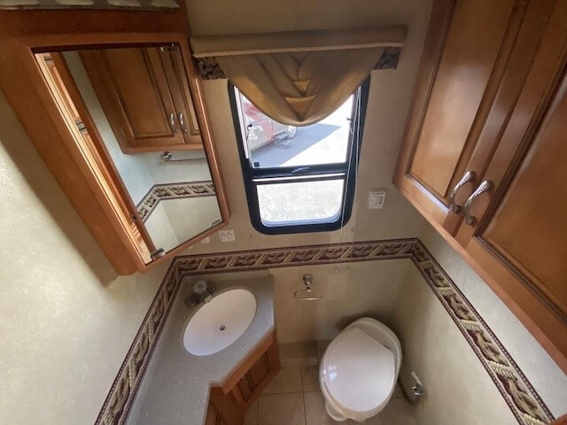 2008 Newmar Kountry Star 3624 Class A Diesel Generator Washer/Dryer ...