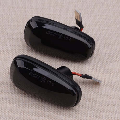 2pcs LED Side Turn Signal Repeater Light Fit For Holden Commodore VY VZ ...