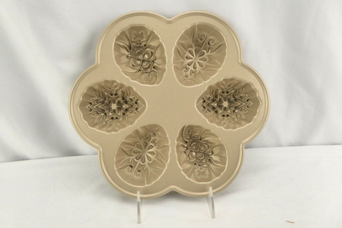 NWTs Williams Sonoma Easter 2 Cup Ornamental Egg Cakelet Pan Nordic ...